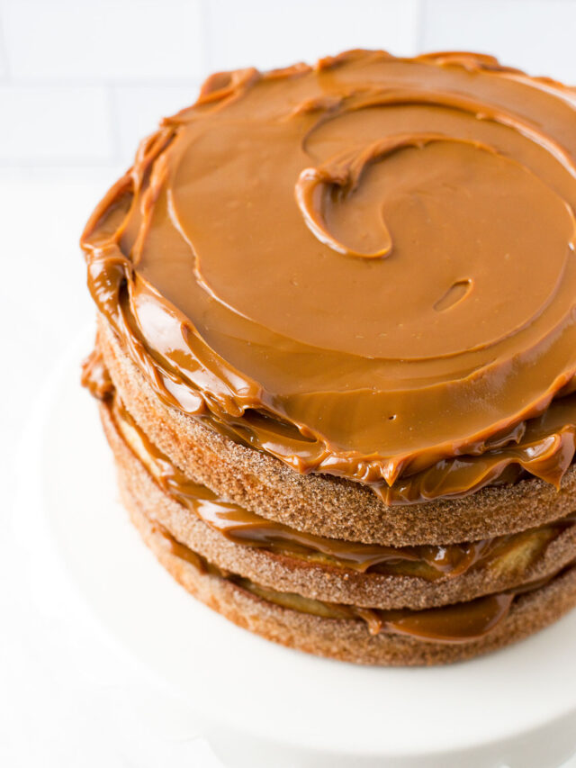 How to Make Brazilian Churro Cake: Cinnamon and Dulce de Leche Bliss ...